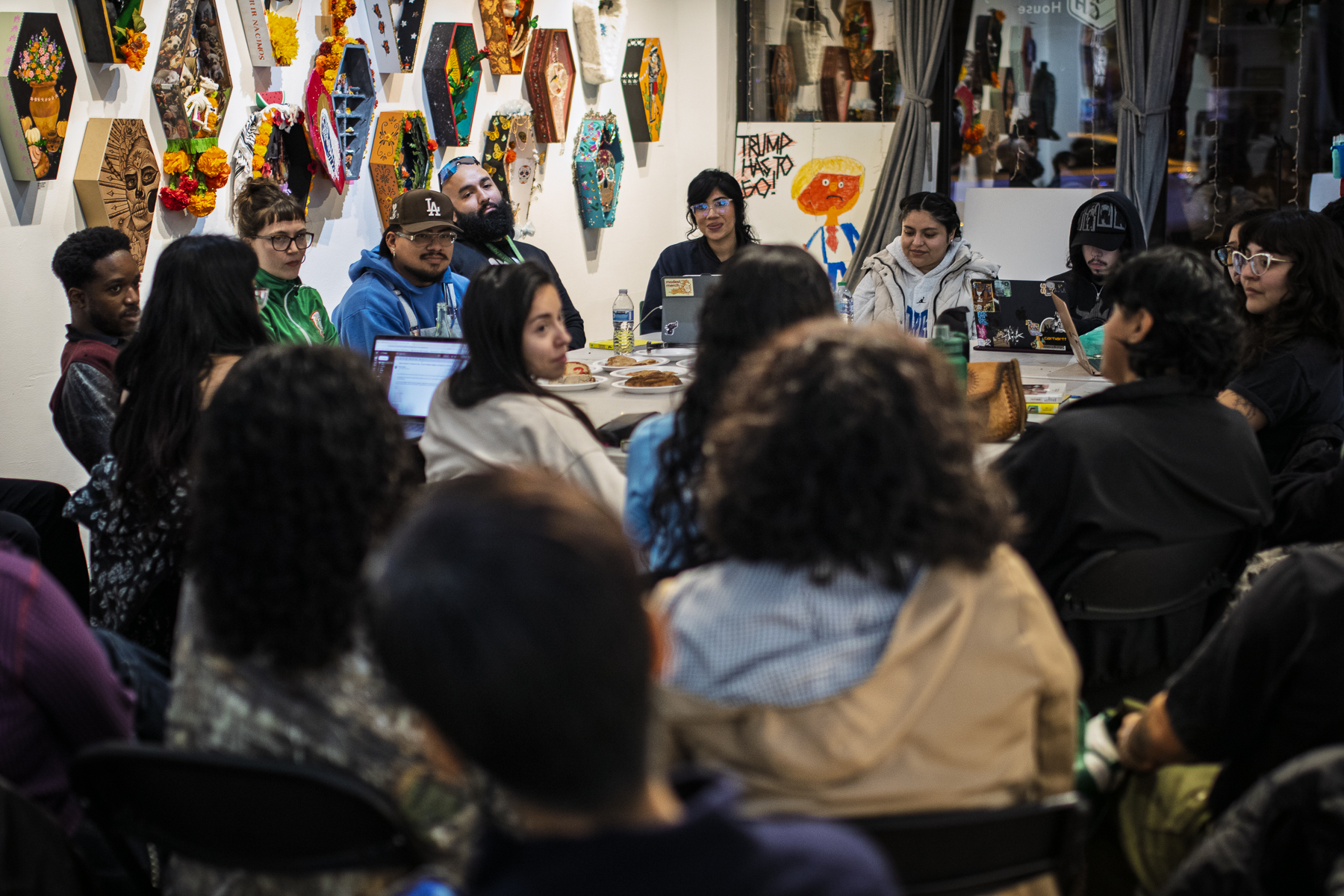Amoxtli Book Club mantiene la literatura como una forma de comunidad y ...